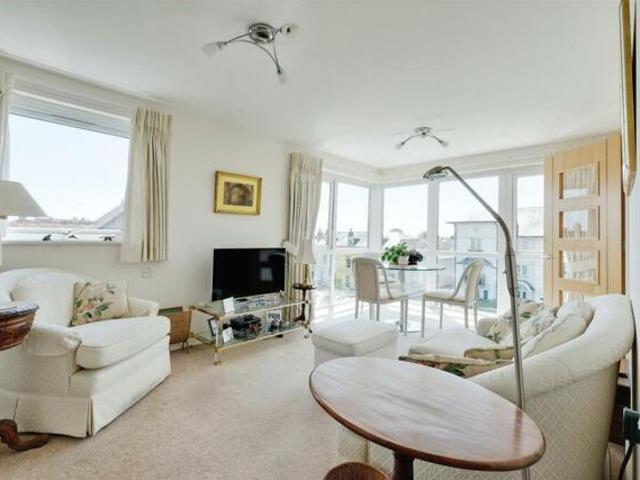 2 Bedroom Shared Living/roommate Lymington Hampshire 99237280