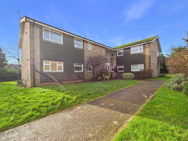 2 Bedroom Shared Living/roommate Lancing West Sussex LS99344683