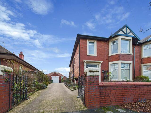 2 Bedroom Shared Living/roommate Lancs Lancashire 100685316