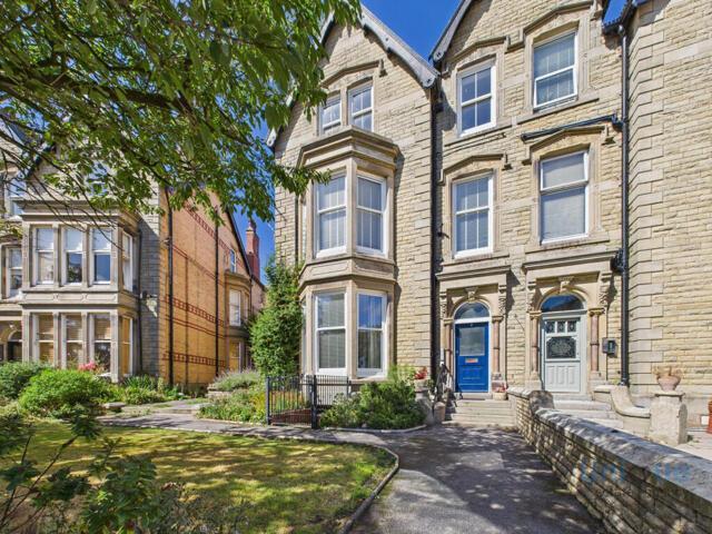 2 Bedroom Shared Living/roommate Lancs Lancashire LS100540615