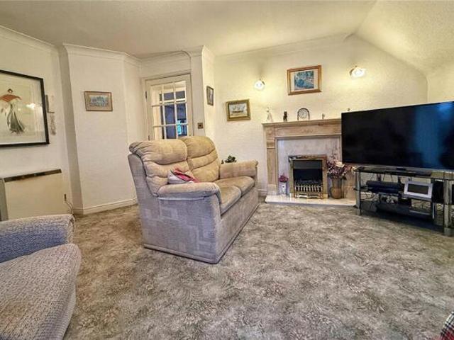 2 Bedroom Shared Living/roommate Lancs Rochdale LS101677144