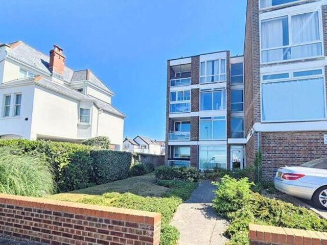 2 Bedroom Shared Living/roommate Lee On Solent Hampshire 100615276
