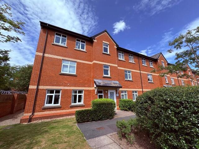 2 Bedroom Shared Living/roommate Leigh Wigan LS98649164