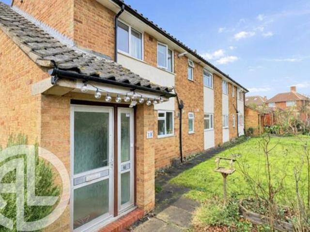 2 Bedroom Shared Living/roommate Letchworth Hertfordshire LS100426732