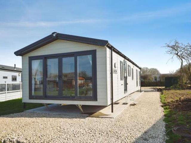 2 Bedroom Shared Living/roommate Lincolnshire Lincolnshire 101931639