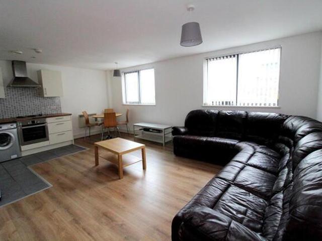 2 Bedroom Shared Living/roommate Liverpool Liverpool 98612528