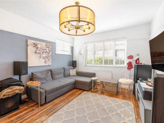 2 Bedroom Shared Living/roommate London Greater London 98834673
