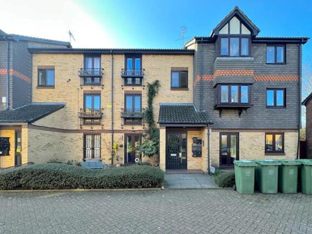 2 Bedroom Shared Living/roommate London Greater London 99290155