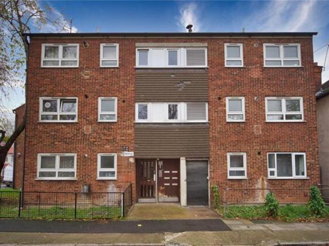 2 Bedroom Shared Living/roommate London Greater London 99773612