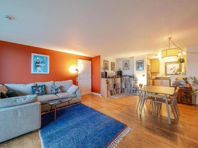 2 Bedroom Shared Living/roommate London Greater London 100456764