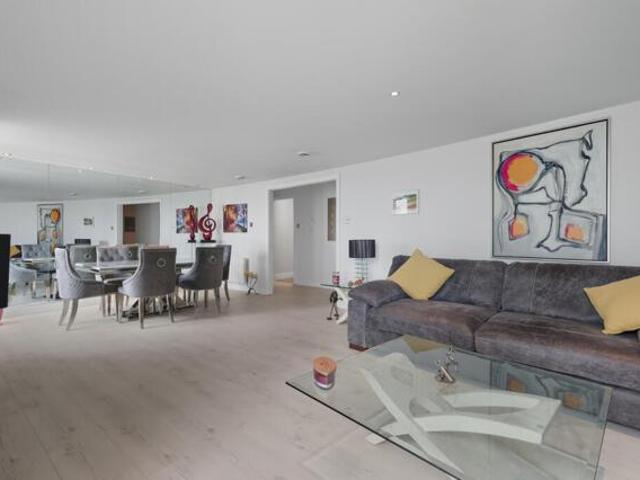 2 Bedroom Shared Living/roommate London Greater London 101675964