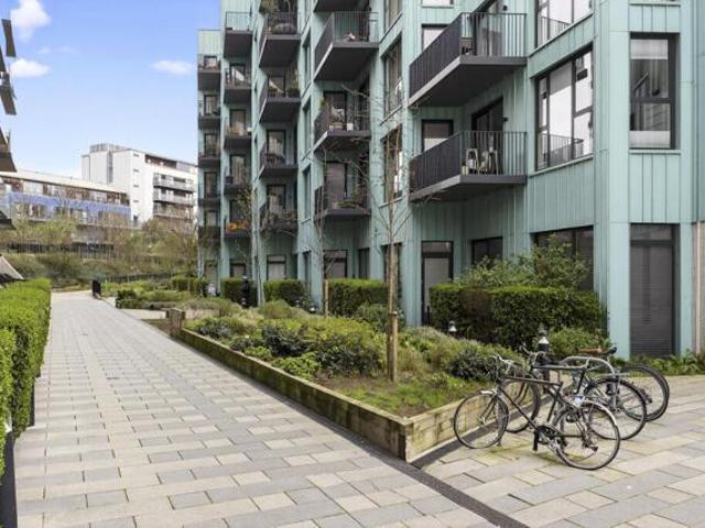 2 Bedroom Shared Living/roommate London Greater London 101278337