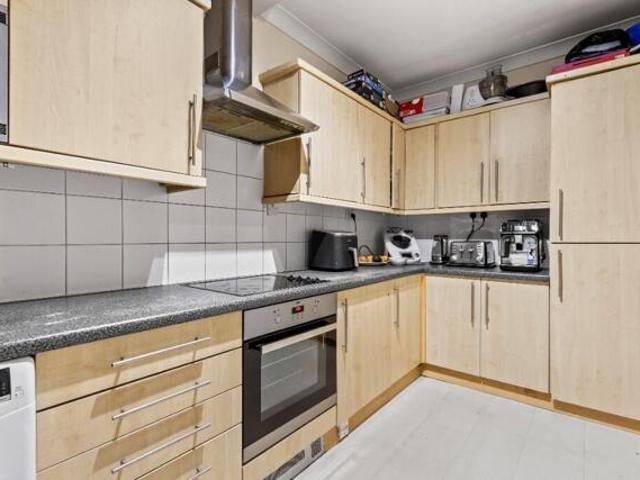 2 Bedroom Shared Living/roommate London Greater London LS100456441