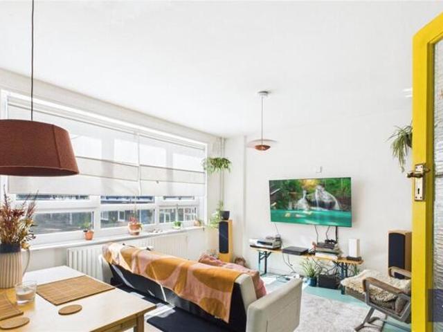 2 Bedroom Shared Living/roommate London Greater London LS100426273