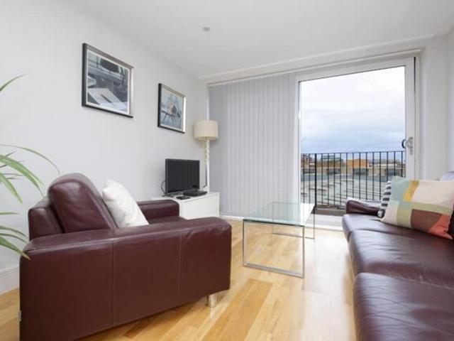 2 Bedroom Shared Living/roommate London Greater London LS100426230