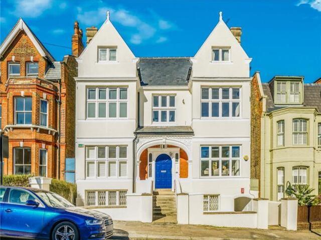 2 Bedroom Shared Living/roommate London Greater London LS100503335
