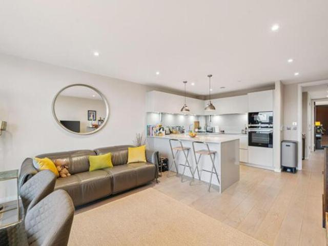 2 Bedroom Shared Living/roommate London Greater London LS101675477