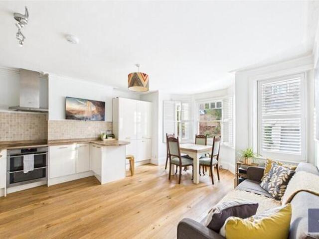 2 Bedroom Shared Living/roommate London Greater London LS99237009
