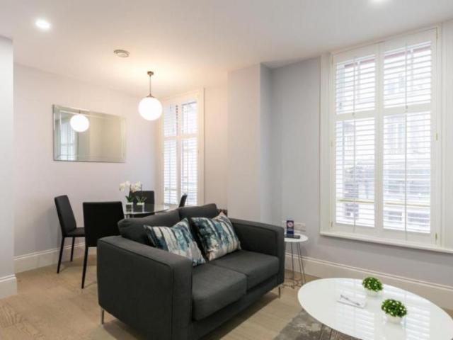 2 Bedroom Shared Living/roommate London London 90561331