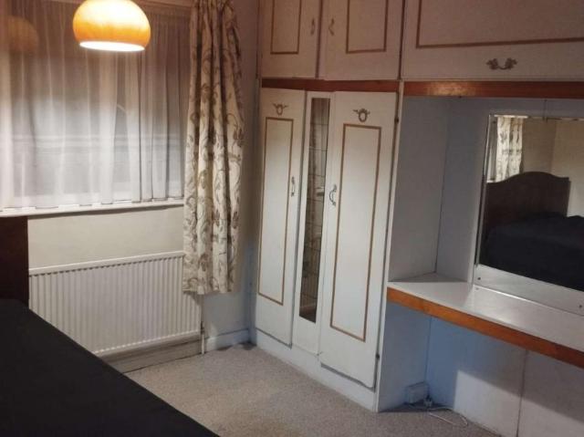2 Bedroom Shared Living/roommate London London LS95823382