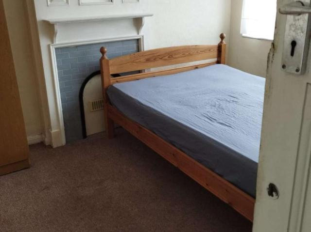 2 Bedroom Shared Living/roommate London London LS95823384