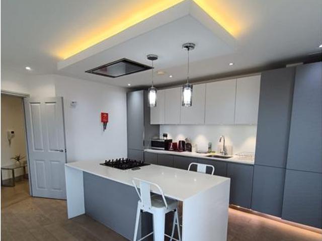 2 Bedroom Shared Living/roommate London London LS100532937