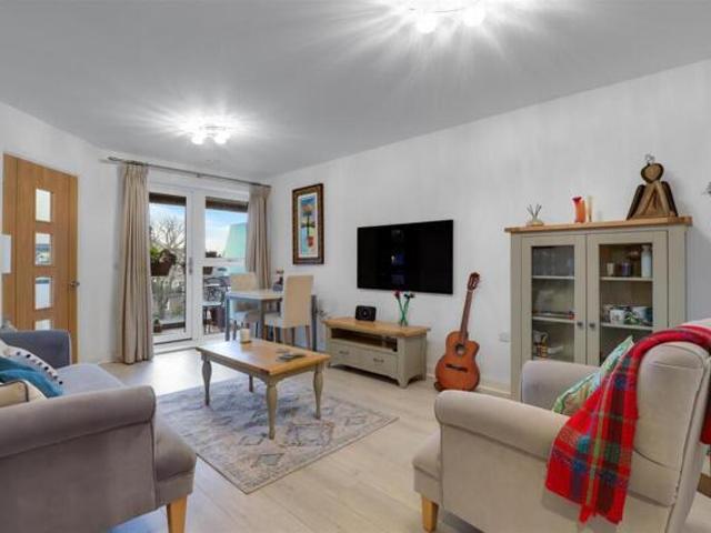 2 Bedroom Shared Living/roommate Londres Great London 99523436