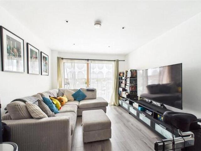 2 Bedroom Shared Living/roommate Londres Greater London 100614830