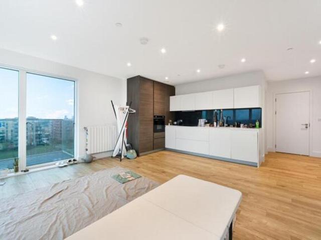 2 Bedroom Shared Living/roommate Londres Greater London 101856012
