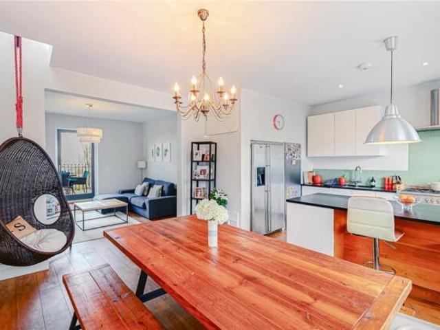 2 Bedroom Shared Living/roommate Londres Greater London 98503660
