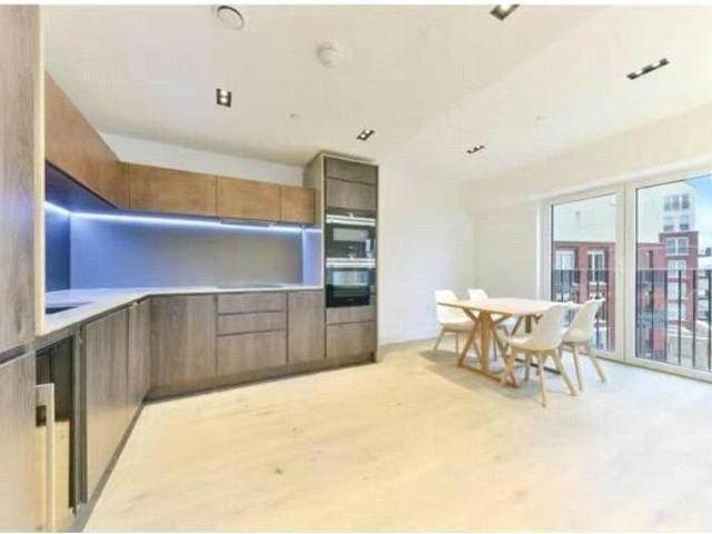 2 Bedroom Shared Living/roommate Londres Greater London 98930061