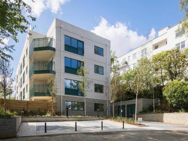 2 Bedroom Shared Living/roommate Londres Greater London 99688708