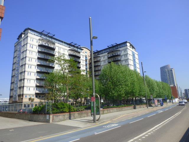 2 Bedroom Shared Living/roommate Londres Greater London 99774016