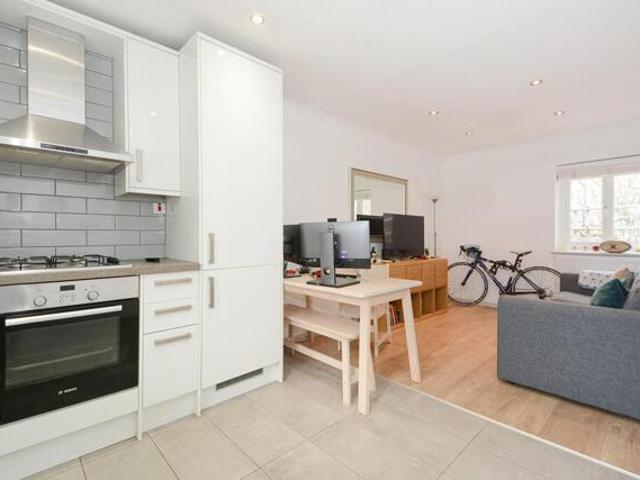 2 Bedroom Shared Living/roommate Londres Greater London 99840115