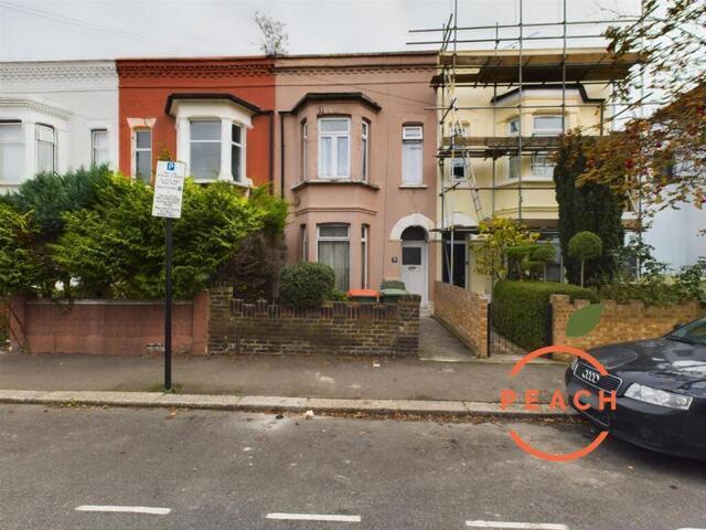 2 Bedroom Shared Living/roommate Londres Greater London LS100540838