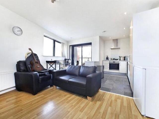 2 Bedroom Shared Living/roommate Londres Greater London LS100685249