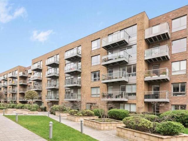 2 Bedroom Shared Living/roommate Londres Greater London LS100023754
