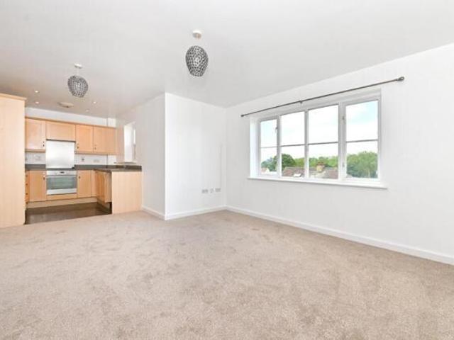 2 Bedroom Shared Living/roommate Londres Greater London LS101025686