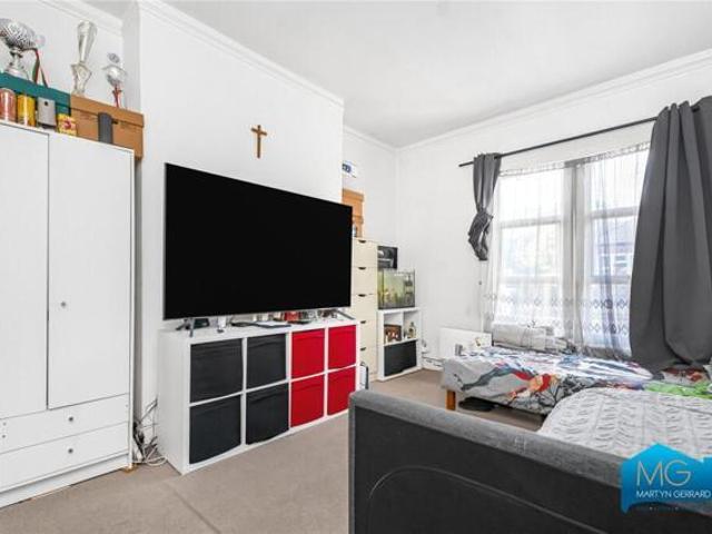 2 Bedroom Shared Living/roommate Londres London LS101913884