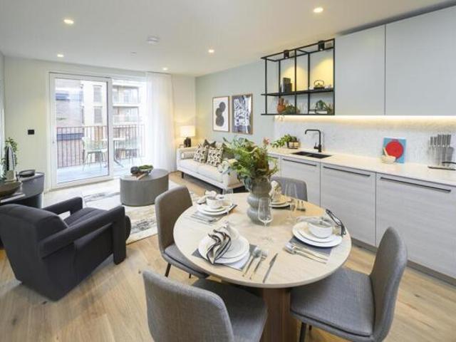 2 Bedroom Shared Living/roommate Londres London 100825070