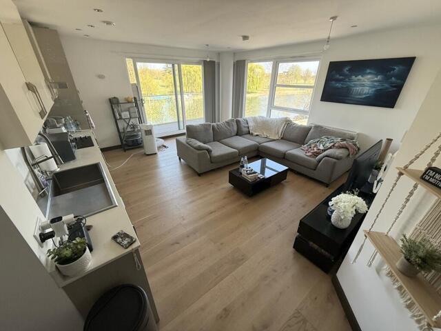 2 Bedroom Shared Living/roommate Peterborough Cambridgeshire LS99773929