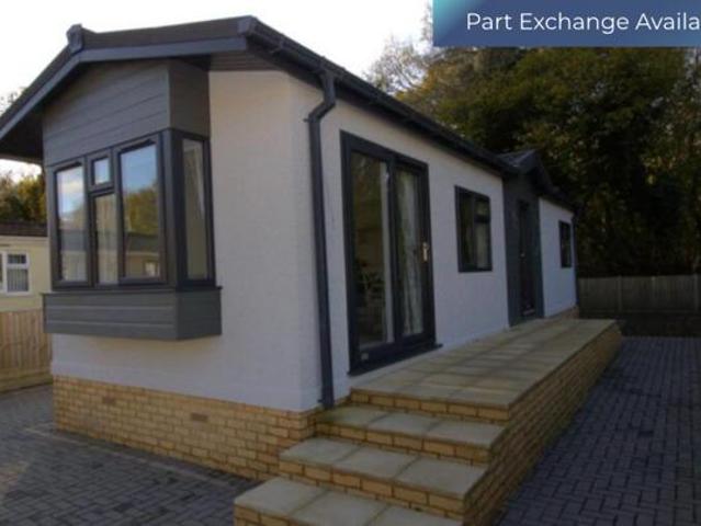 2 Bedroom Shared Living/roommate Peterborough Northamptonshire 99608230