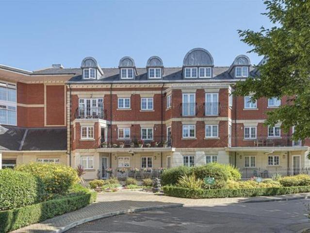2 Bedroom Shared Living/roommate Pinner Greater London LS100398682