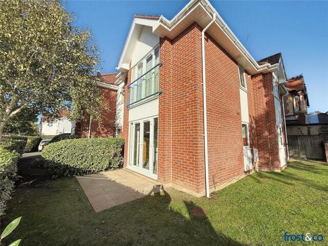 2 Bedroom Shared Living/roommate Poole Poole 99344836