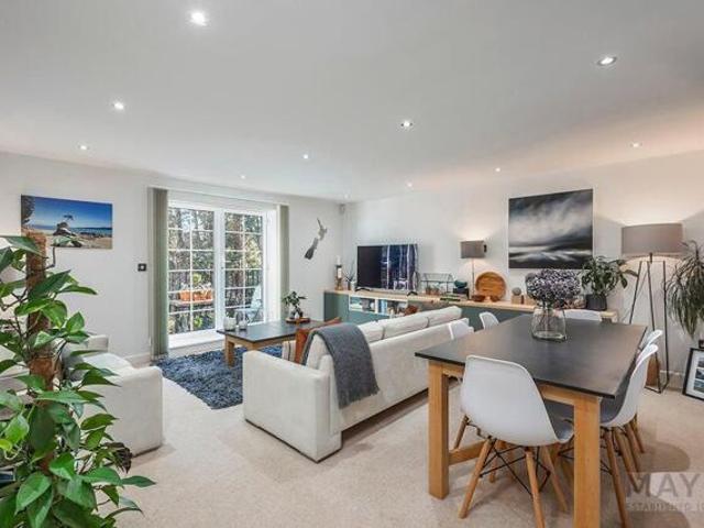 2 Bedroom Shared Living/roommate Poole Poole 99688564
