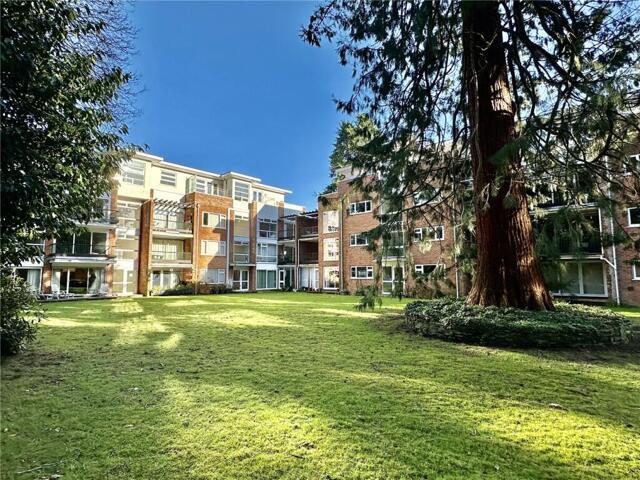 2 Bedroom Shared Living/roommate Poole Poole 99840469