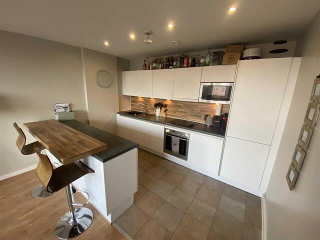 2 Bedroom Shared Living/roommate Potato Wharf Potato Wharf LS101891846
