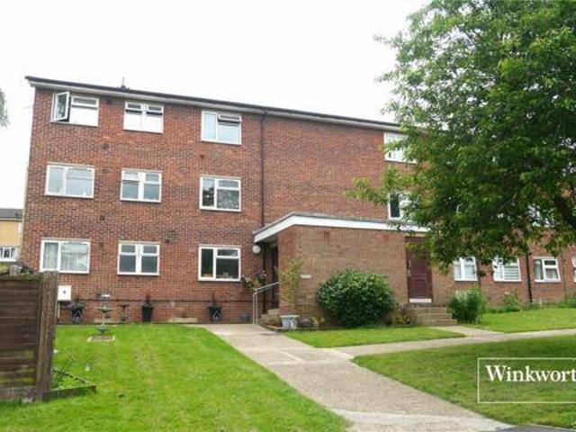2 Bedroom Shared Living/roommate Potters Bar Hertfordshire 100881581