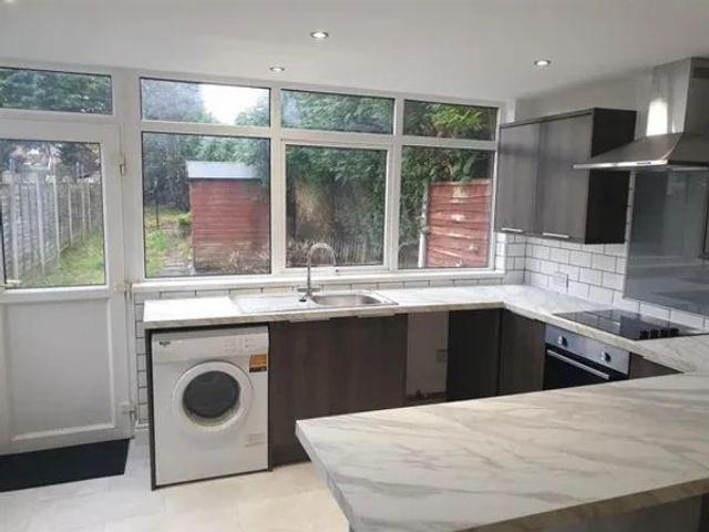 2 Bedroom Shared Living/roommate Rainhill England 96648174