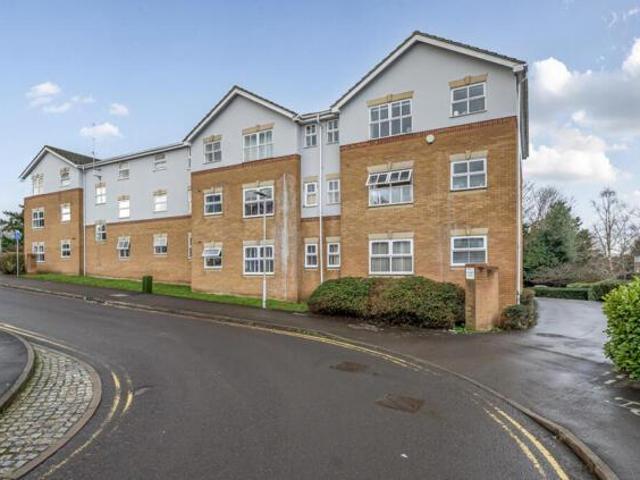 2 Bedroom Shared Living/roommate Reading Berkshire 98801107
